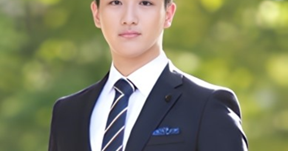 Graduate Student Minjun Choi wins 2024 Teaching Prize | Department of Chemistry | The University ...